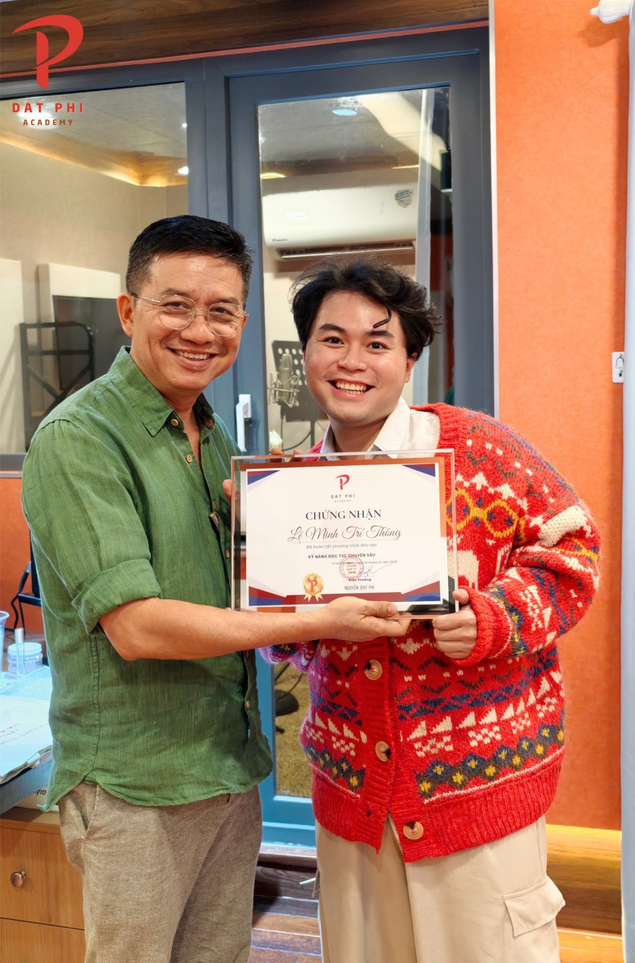 Đạt Phi Academy - Lồng tiếng & Luyện giọng chuyên nghiệp | Studio thu âm
